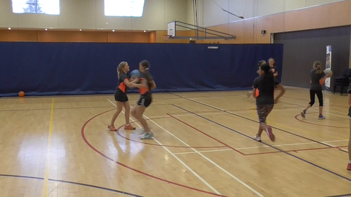 Passing-into-space-and-drive.mp4 Attack - Netball | Sportplan