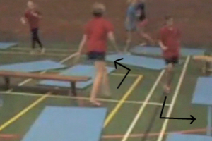 Jogging with changes of direction around and between | Sportplan