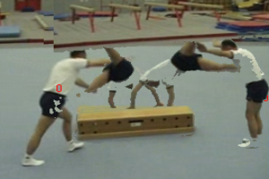 Angled round off along low bench from floor twist 1/2 | Sportplan