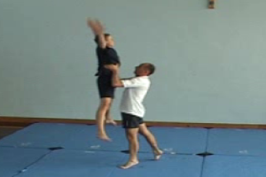 Lifting from hips into star shape Key 5 Partner | Sportplan