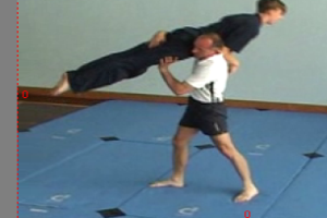 A Forward Layout Dive into a Shoulder Catch. Key 5 4 | Sportplan