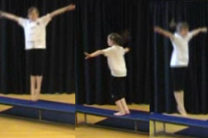 various ways of jumping along the bench Key 1 content | Sportplan